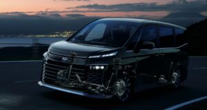 新型ヴォクシー｜おすすめグレード購入ガイド | 2025年値引き最新情報！お見積り・乗り出し価格を公開！新型ヴォクシーのグレード別価格や内装、燃費、PHEV、モデリスタカスタム、納期最新情報 ...