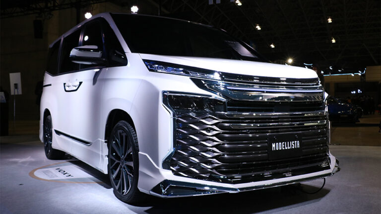 新型ヴォクシー｜おすすめグレード購入ガイド | 2025年値引き最新情報！お見積り・乗り出し価格を公開！新型ヴォクシーのグレード別価格や内装、燃費、PHEV、モデリスタカスタム、納期最新情報 ...