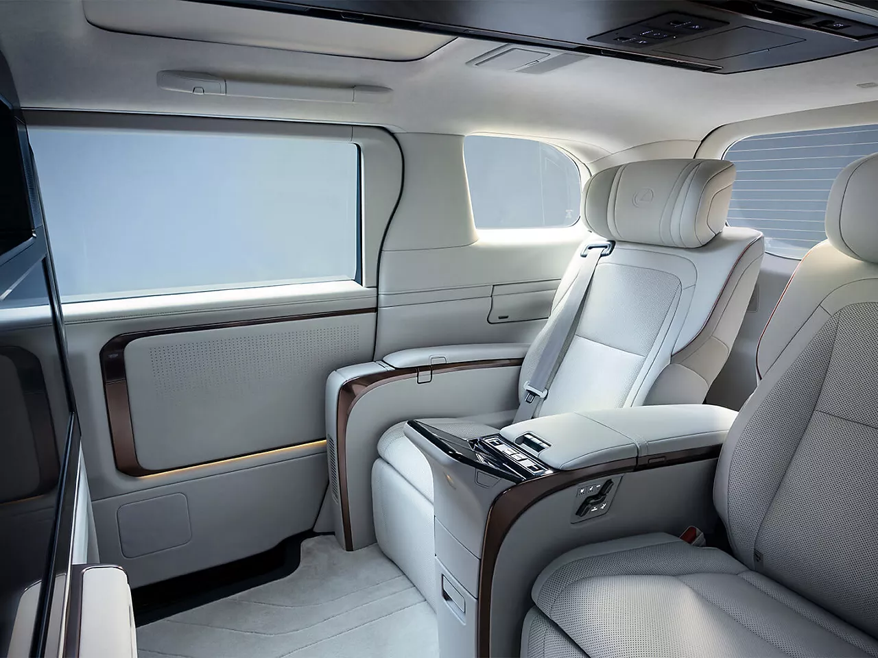 lexus-lm-left-right-mark-levinson-3d-surround-sound-1440×1080 | アジカ ...