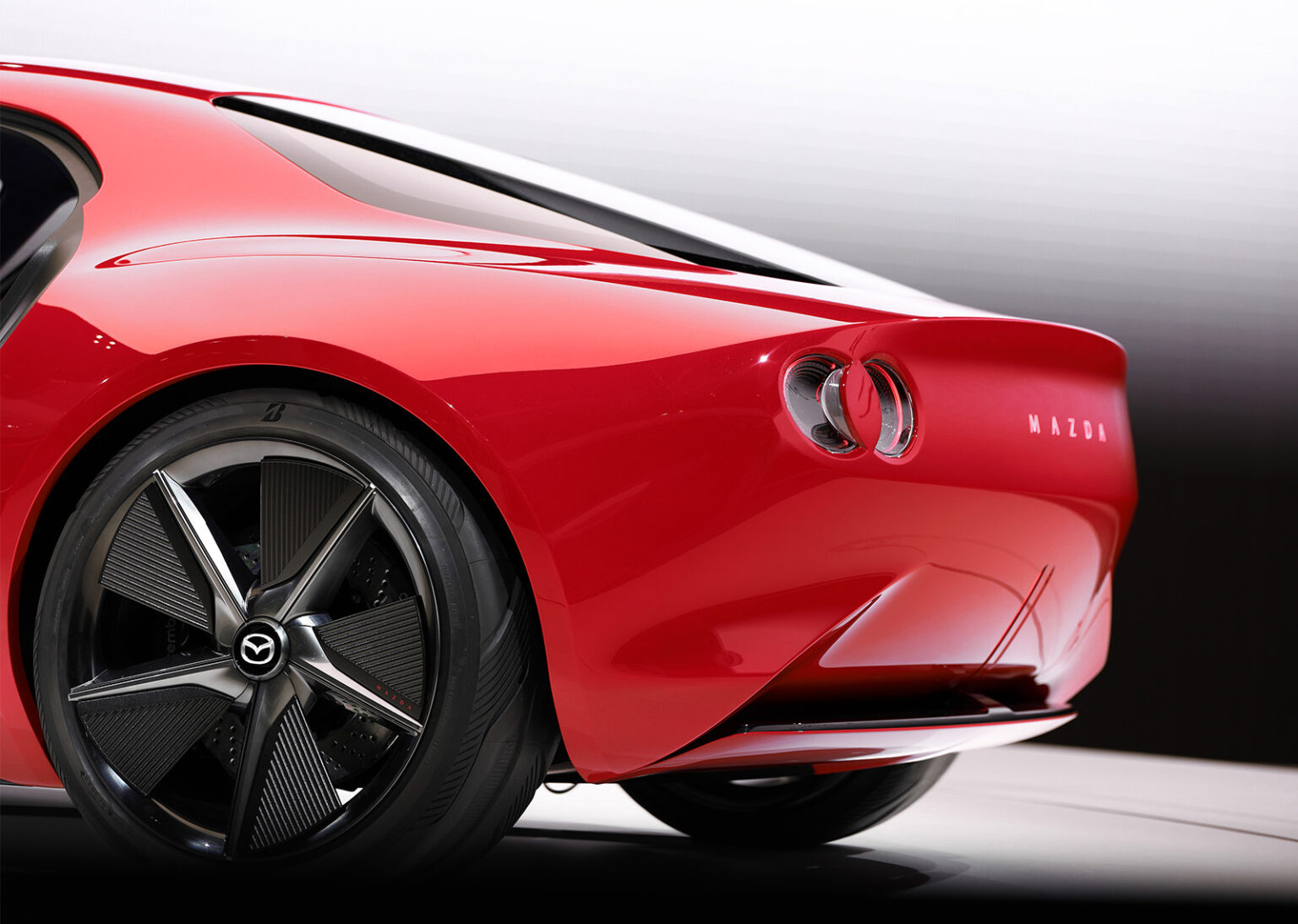 マツダRX-7後継「RX-9」は2027年発売決定か!?ロータリーEVで復活！価格・スペック・デザインの全貌を徹底解説！ - アジカ｜ASIACARSマガジン